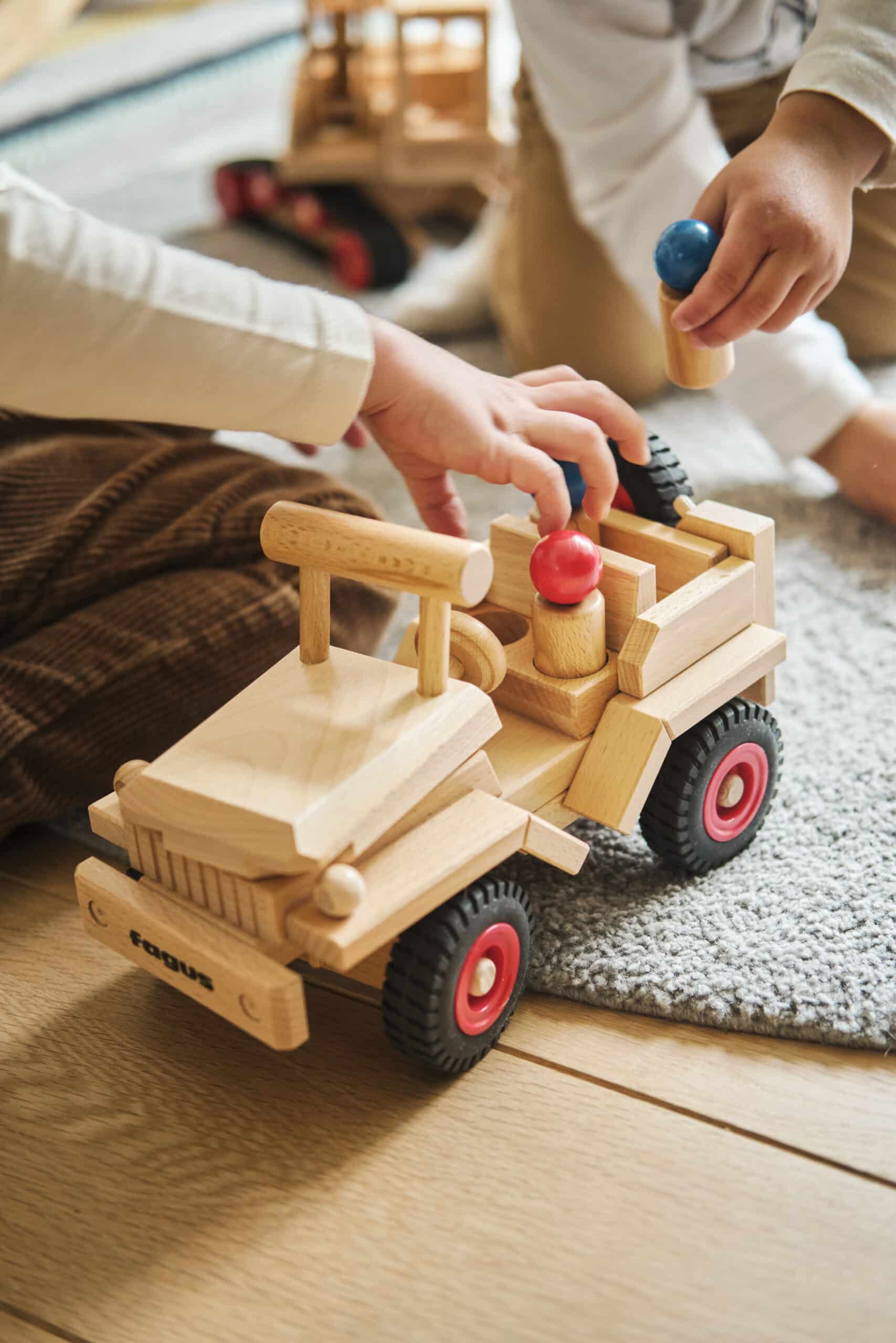 Serneels - Games & Toys